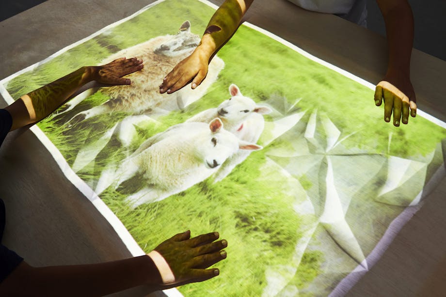 Unfold Photos | Tover